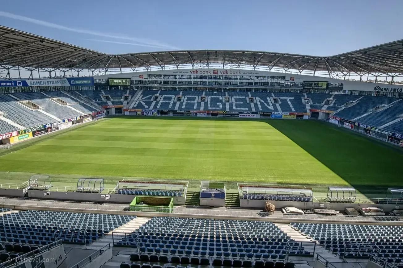 Voetbal - Stedentrip Gent